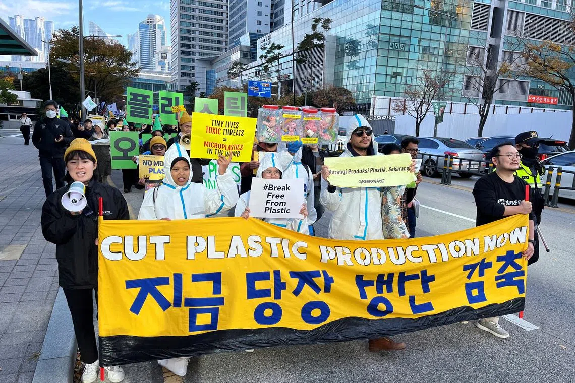 Green Activists In S Korea Demand Tough Action On Plastic Waste At Un