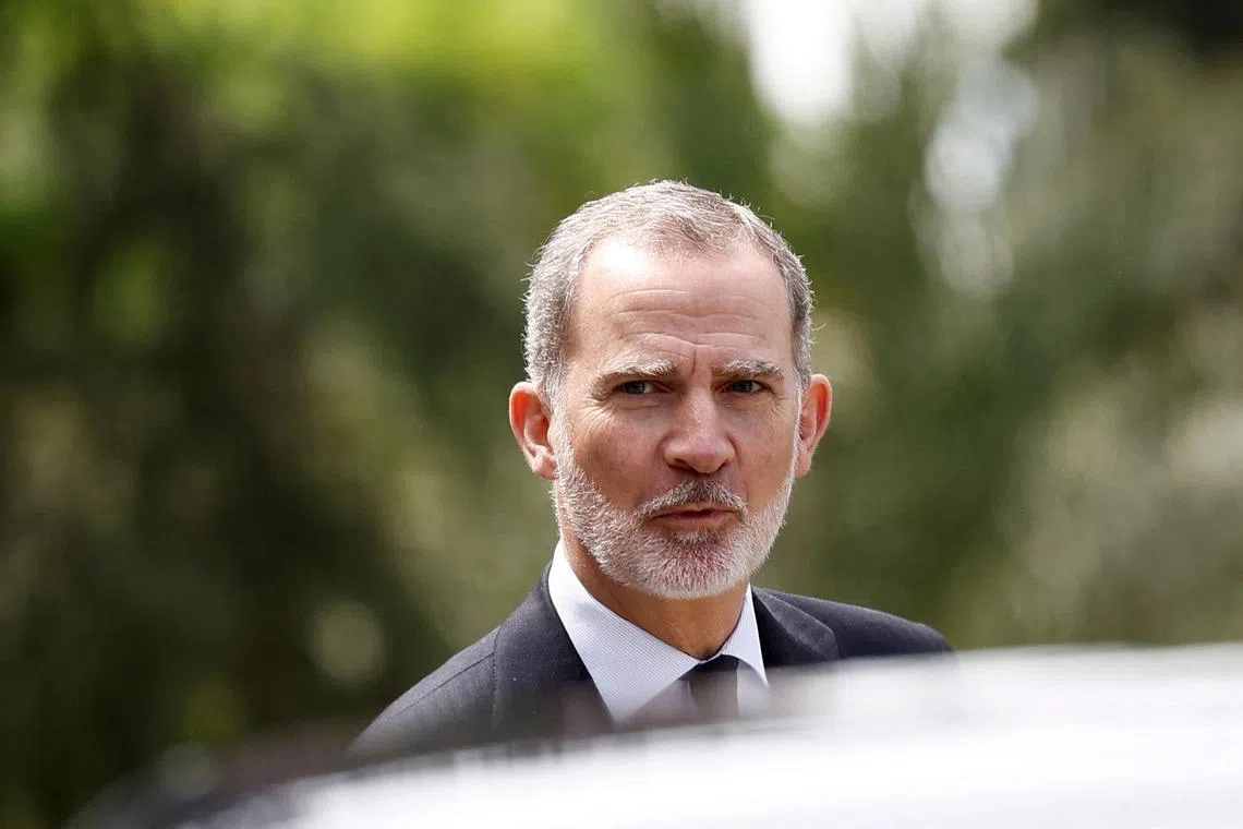 Seating plan for a pope's funeral – it's complicated, or compliqué ...