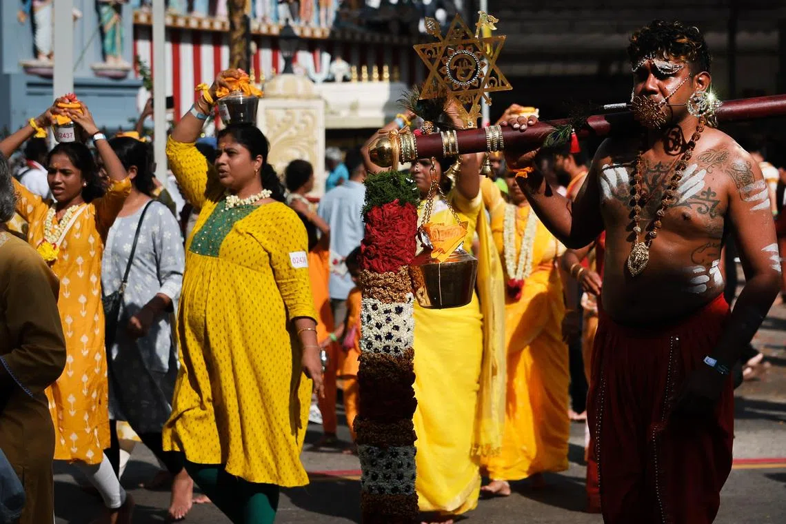 Record 19,000 devotees fill streets for Thaipusam 2026 | The Straits Times