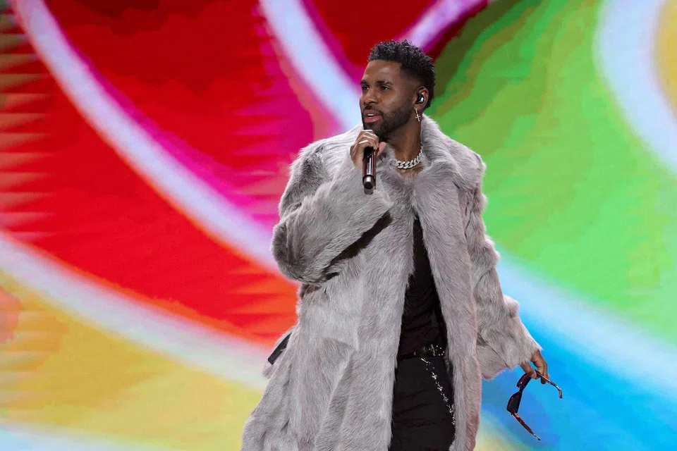 Jason Derulo Singing
