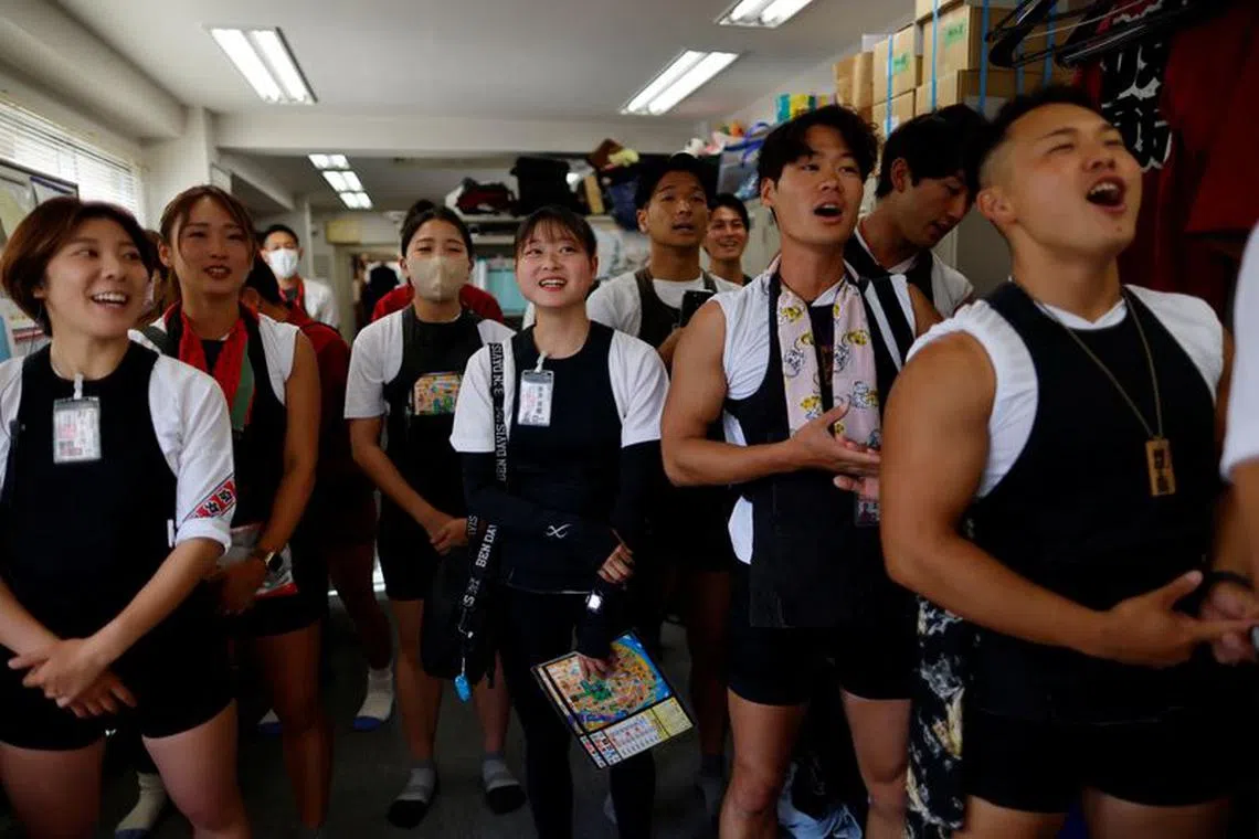 Social media inspires Japanese women to dash into rickshaw pulling ...