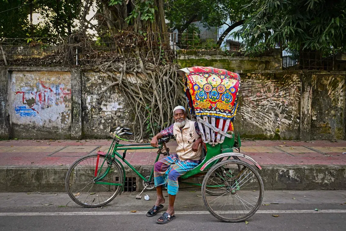 Fading colours: Bangladesh’s threatened rickshaw art | The Straits Times