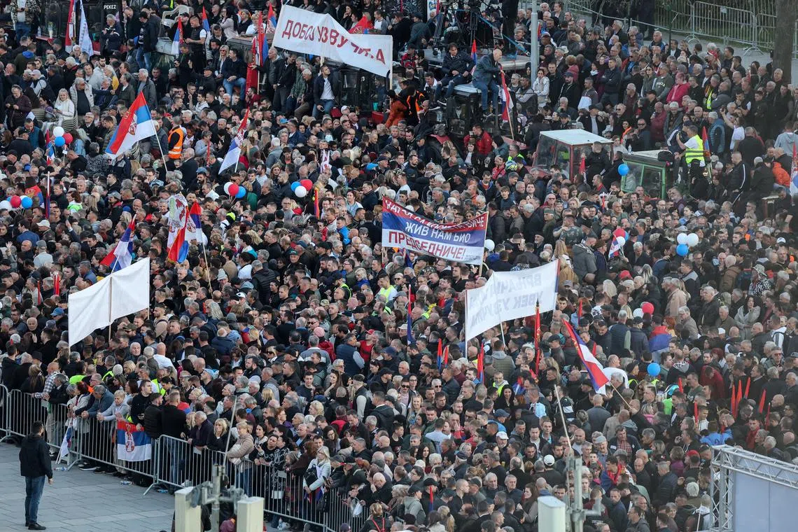 Thousands gather at pro-government rally in Serbia | The Straits Times