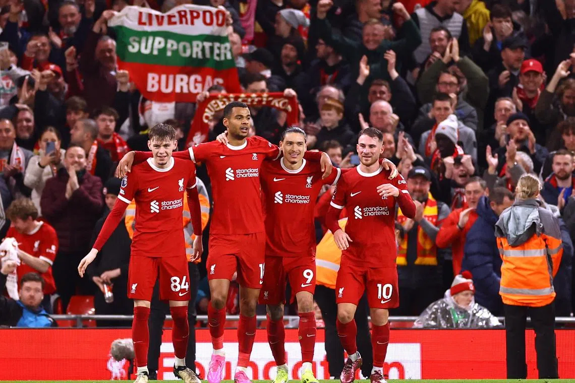 Liverpool title charge faces tough test at wounded Man United | The ...
