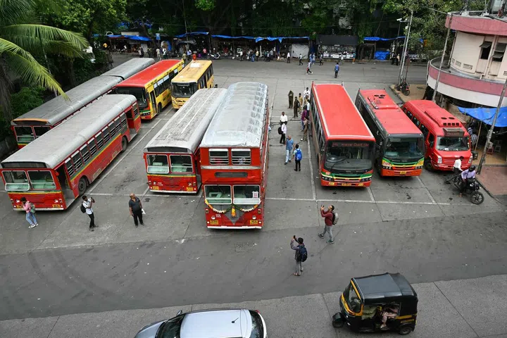 Mumbai bids farewell to beloved double-decker buses made famous by ...