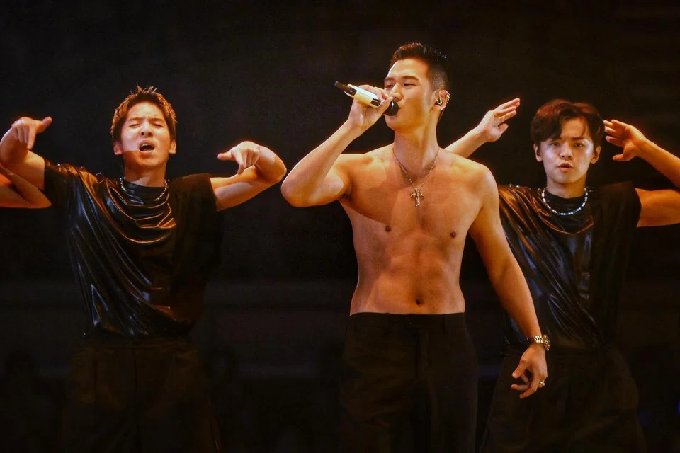Concert review: Taiwan’s Eric Chou performs topless at Singapore gig ...