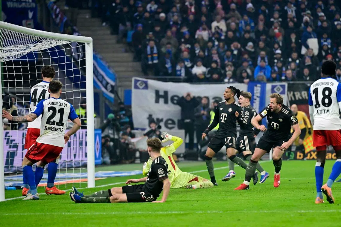 Bundesliga leaders Bayern Munich held 2-2 at Hamburg | The Straits Times