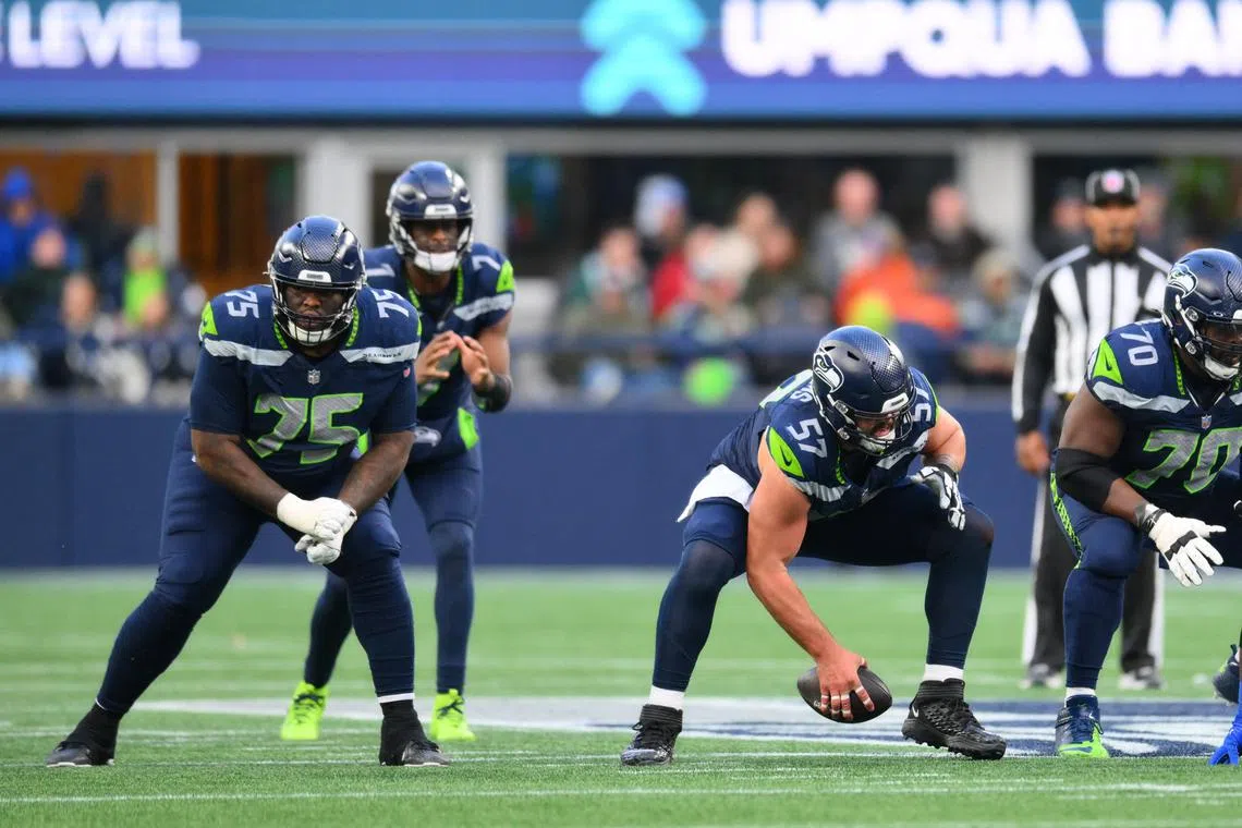 Seahawks C Connor Williams retires, WR DK Metcalf set to return | The ...