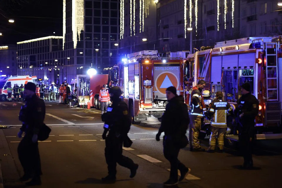 Saudi man arrested after at least 2 killed in car ramming attack at ...