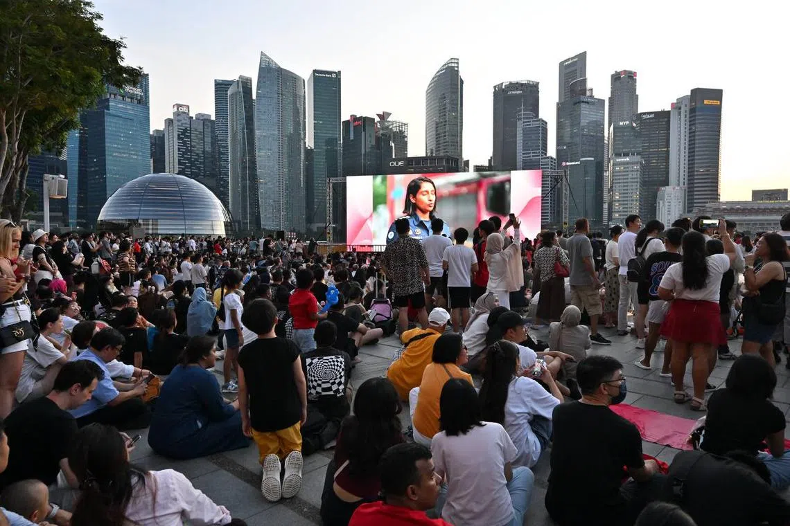 Police reopen access to all areas in Marina Bay after crowd congestion ...