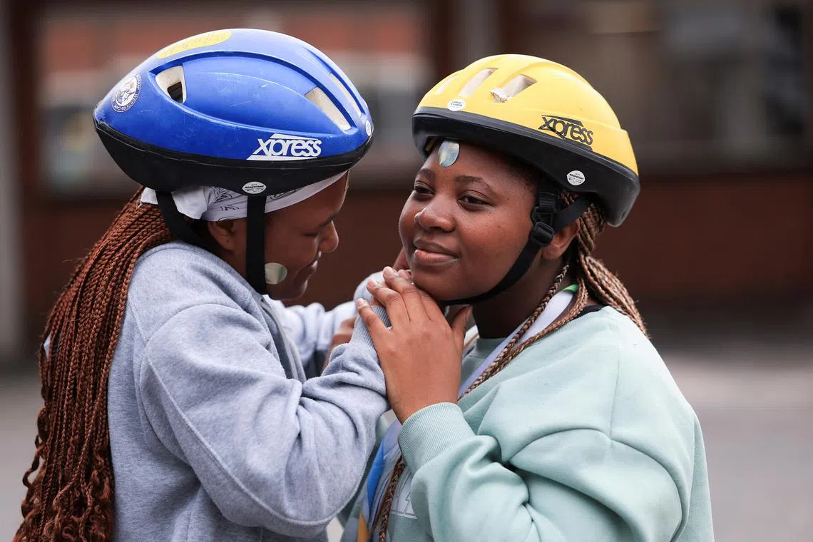 Cape Town's 'bicycle mayor' helps township girls embrace cycling | The ...