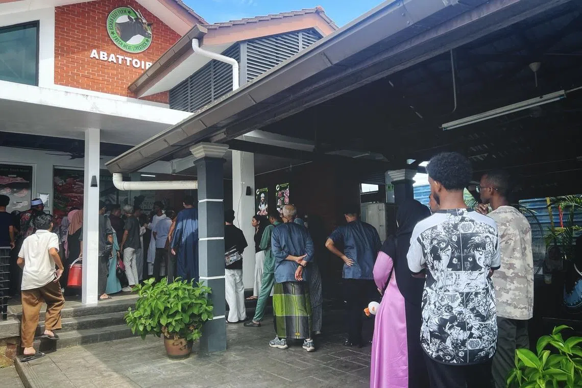 More S’porean Muslims head to Johor for korban | The Straits Times