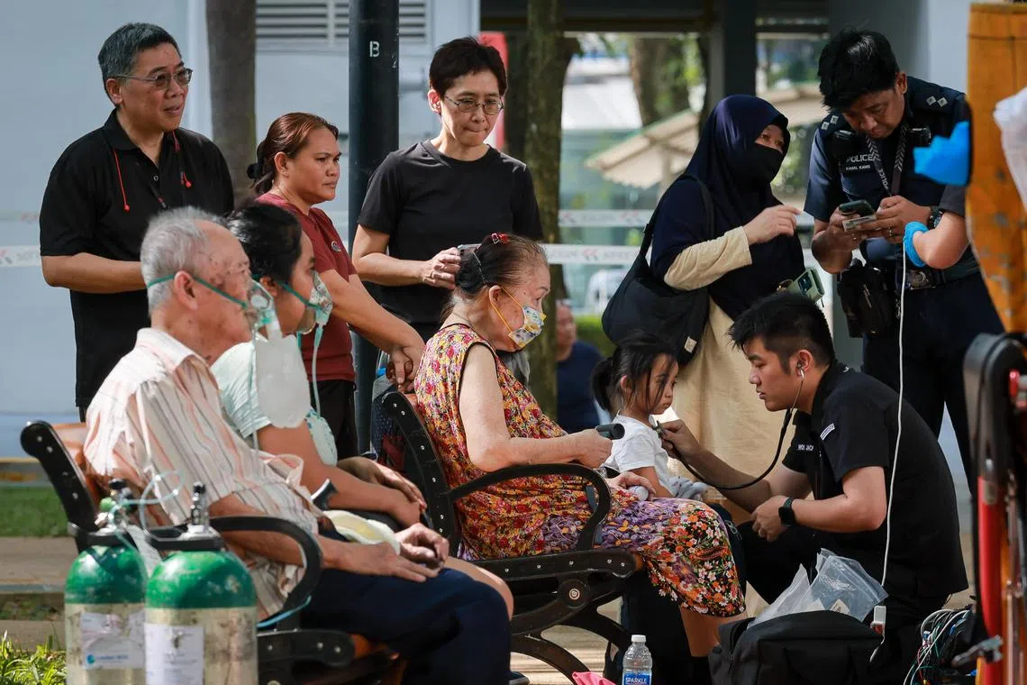 Child and firefighter among 7 taken to hospital after fire breaks out ...