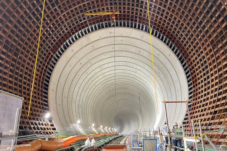 Tokyo averts floods with an intricate cavern of underground tunnels and ...