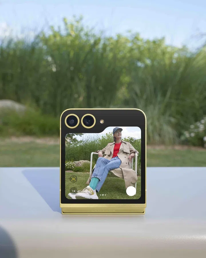 Fold them or flip them, smartphones with bendable displays are here to ...