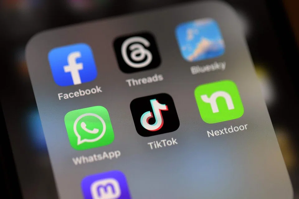 Greece announces campaign against teen ‘website addiction’ | The ...