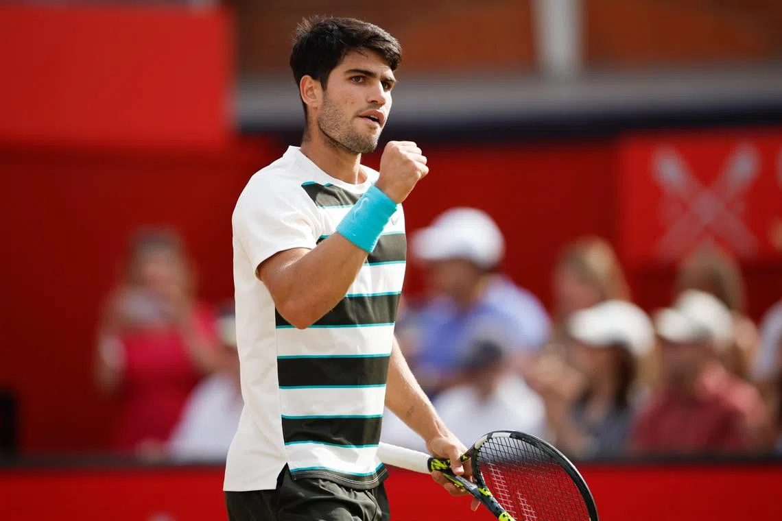 In-form Carlos Alcaraz reaches Queen’s final, Jiri Lehecka downs Jack Draper | The Straits Times