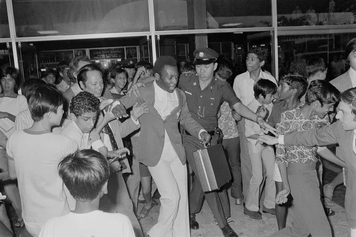 When Pele, the king of football, visited Singapore | The Straits Times