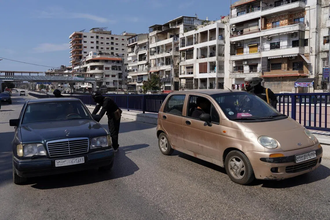 Scores killed as Syrian forces seek to crush Alawite insurgency | The ...