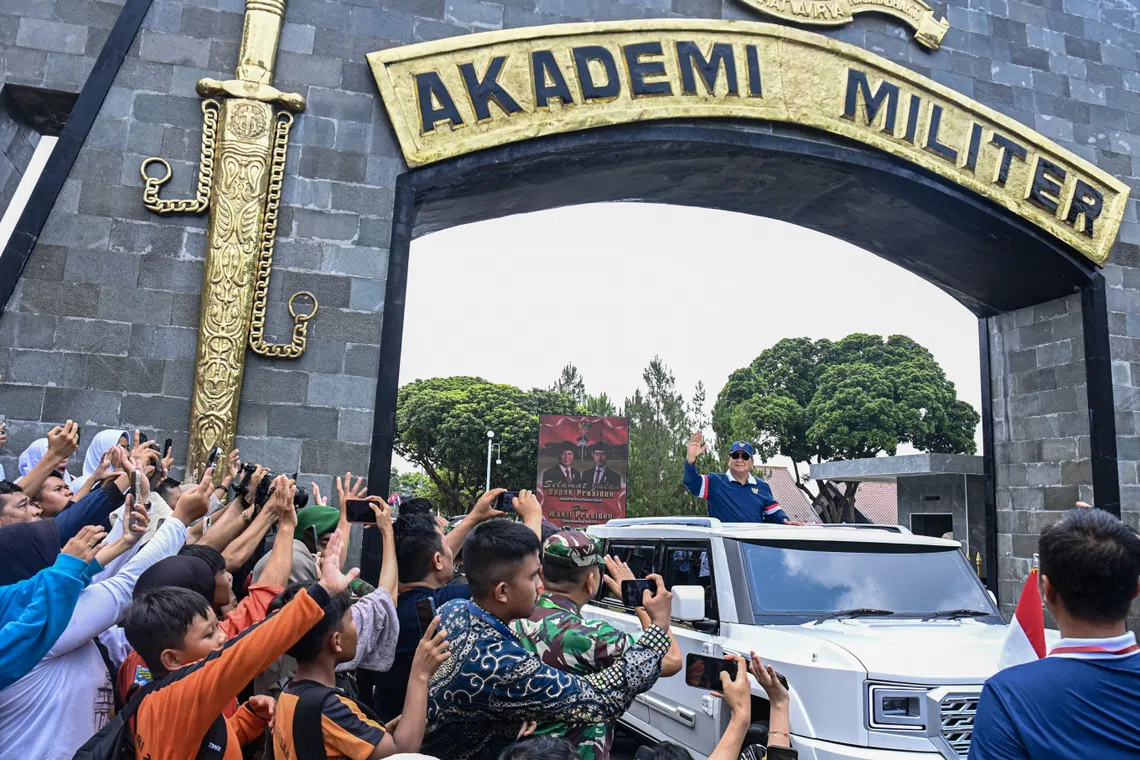 Indonesia’s Prabowo drills Cabinet in teamwork, key programmes at ‘boot camp’ | The Straits Times