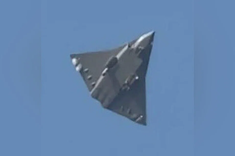 Images show Chinese military aircraft with advanced, ‘highly original ...