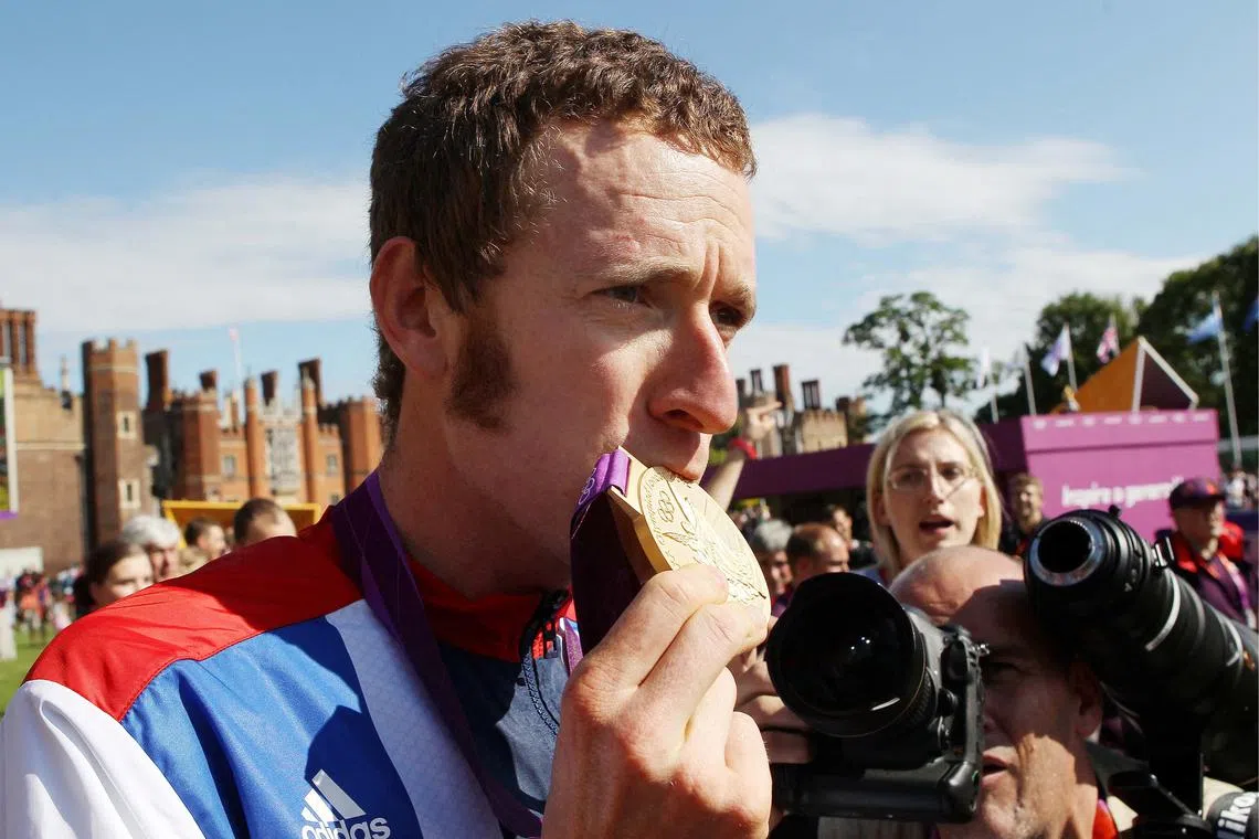 Britain's Wiggins says he owes recovery from addiction to Armstrong's ...