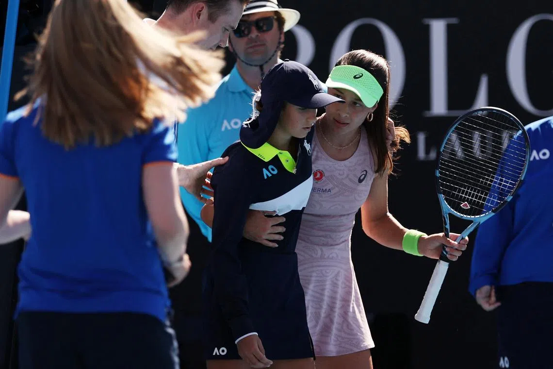 Sonmez becomes fan favourite in Melbourne after coming to aid of ball ...