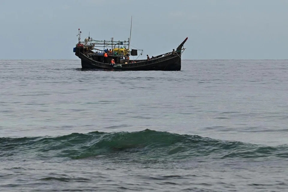 UN issues call to rescue hundreds of Rohingya adrift at sea | The ...