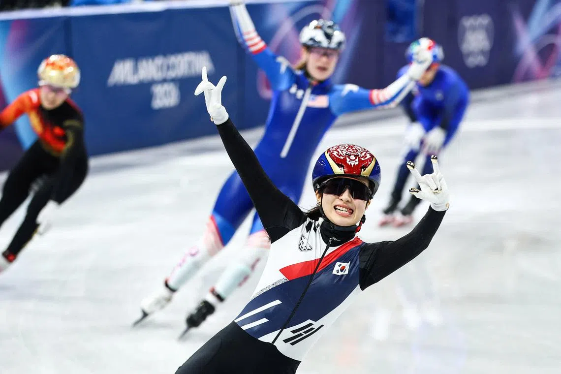 Short track-South Korea's Kim wins women's 1,500m, Fontana misses out ...