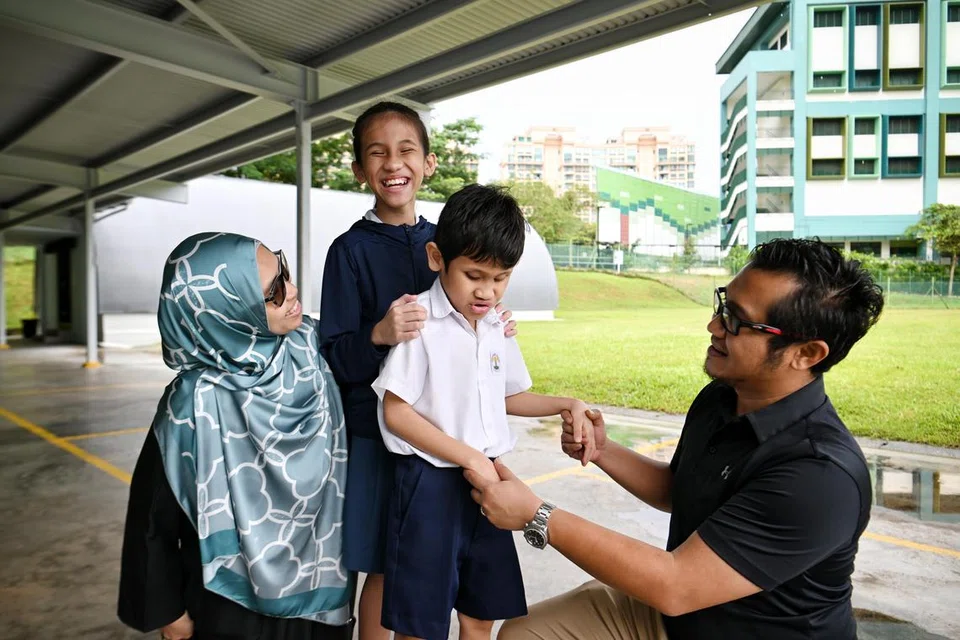 Siblings among 32 visually impaired recipients of Tan Chay Bing bursary awards worth $54,200 in ...