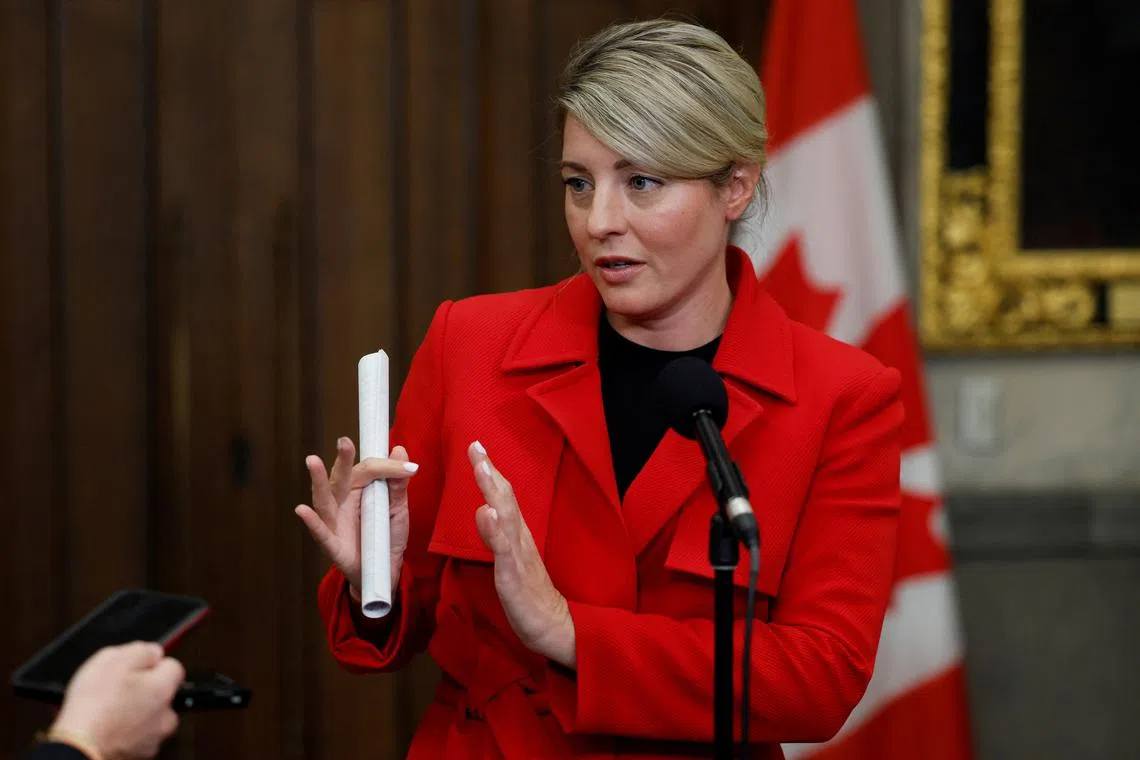 Canada booking seats on commercial flights to help citizens flee ...