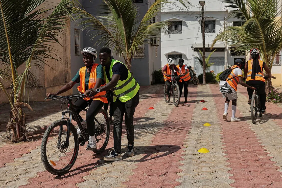 Senegal's urban cycling trend offers chance to boost green transport ...