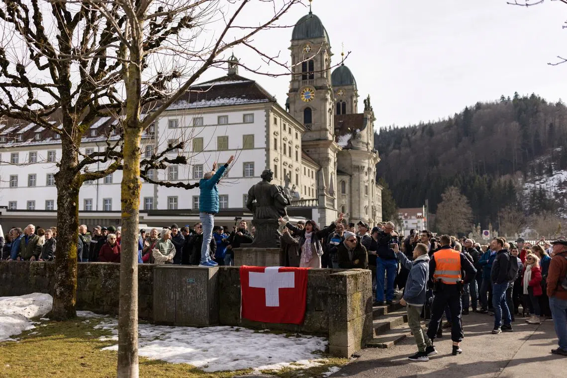 Hundreds protest at Swiss home of German far-right leader | The Straits ...