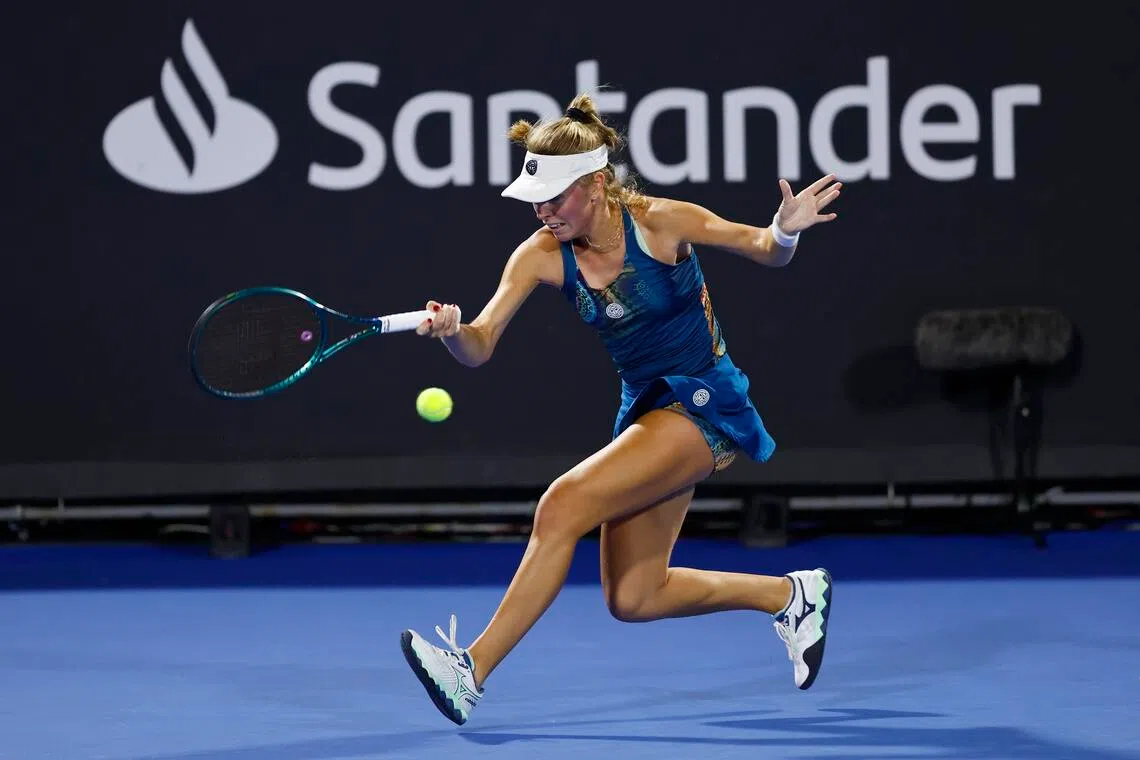 Defending champion Magdalena Frech crashes out of Guadalajara Open ...