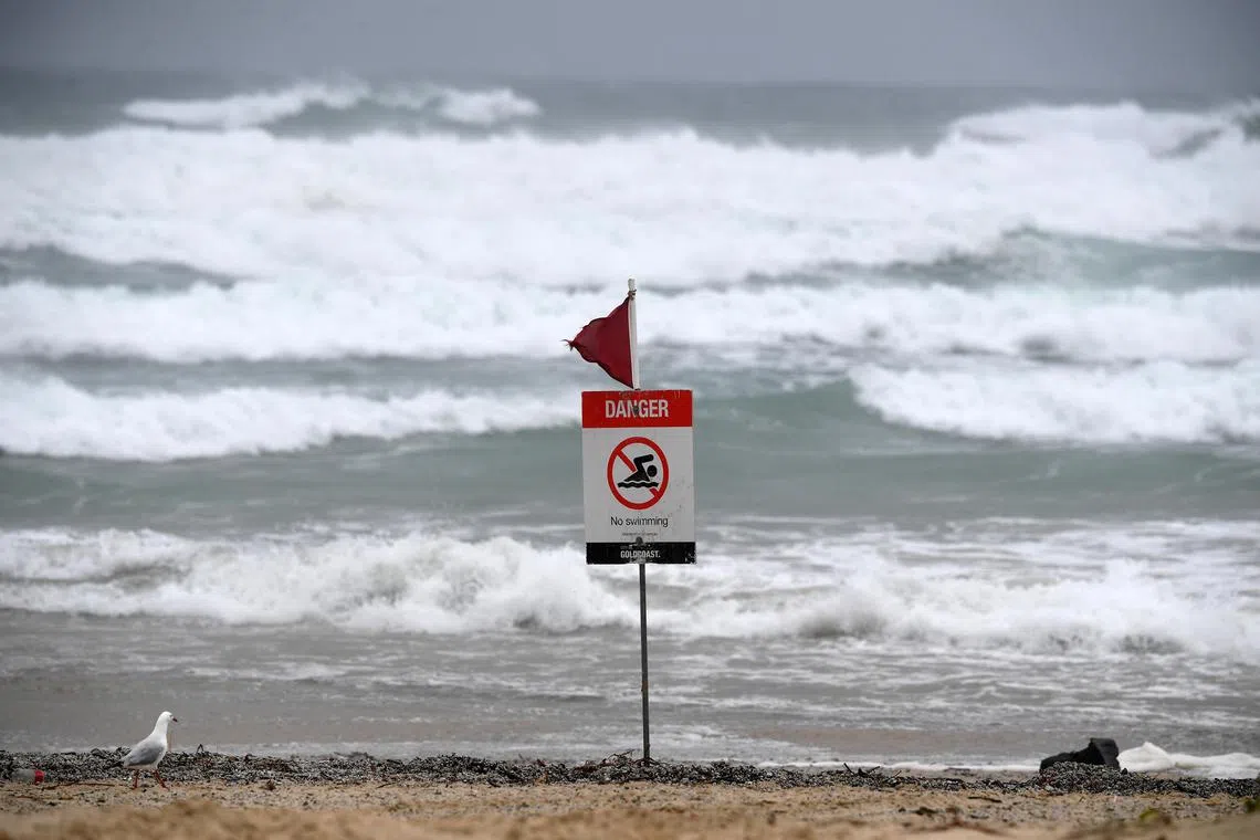 Australia’s east coast on alert as cyclone on track for Brisbane | The ...