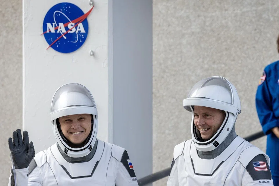 SpaceX mission to retrieve stranded astronauts docks at ISS | The ...