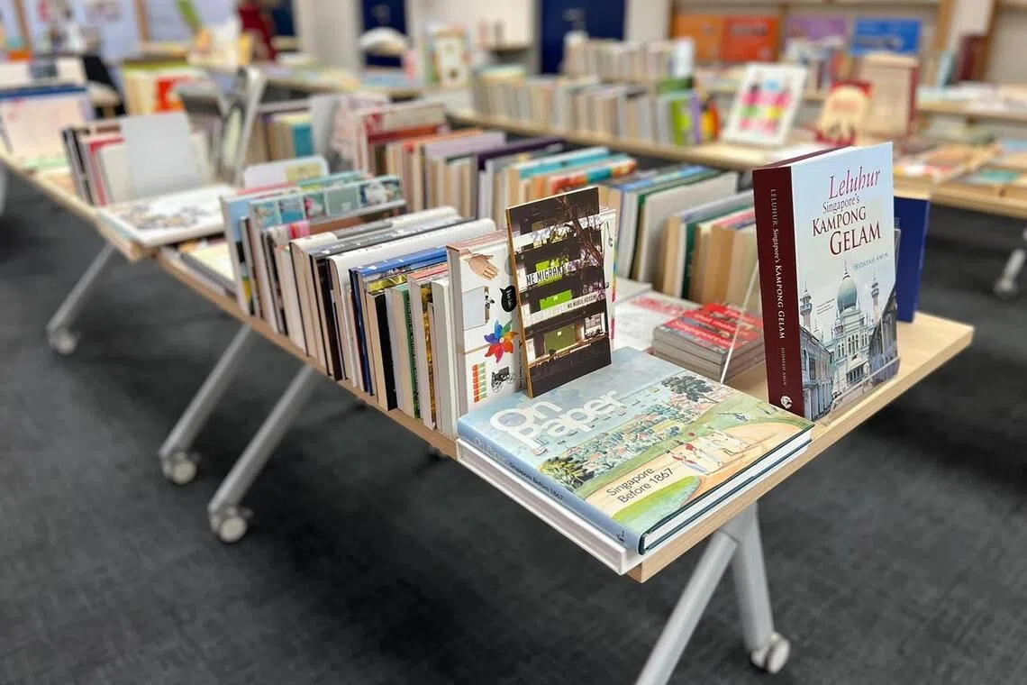 Sonny Liew’s Charlie Chan revisited with portraits of LKY, sketches, collectible art | The ...