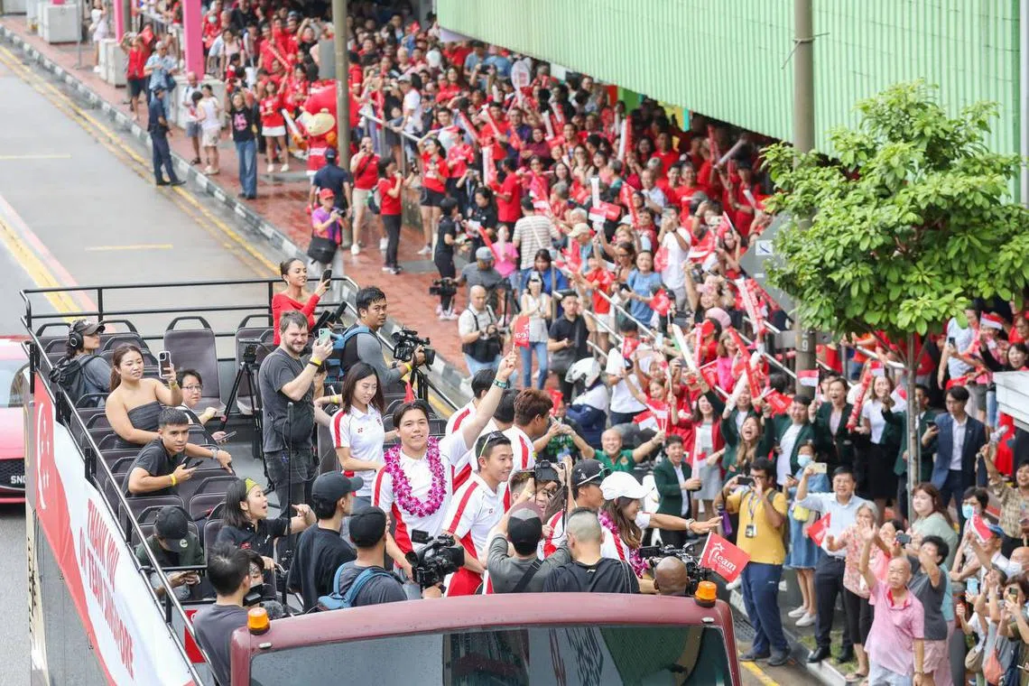 10 S’pore Olympians, including Max Maeder, greet public in celebratory ...