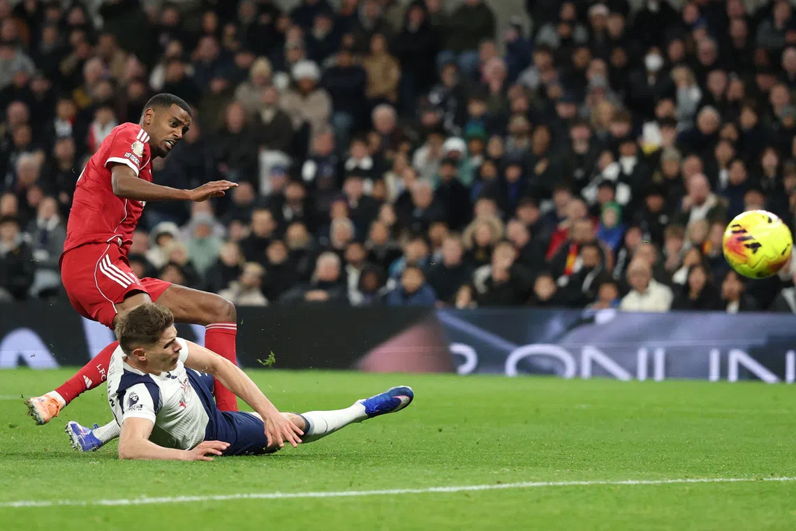Frank defends Tottenham's Van de Ven over tackle on Isak | The Straits ...