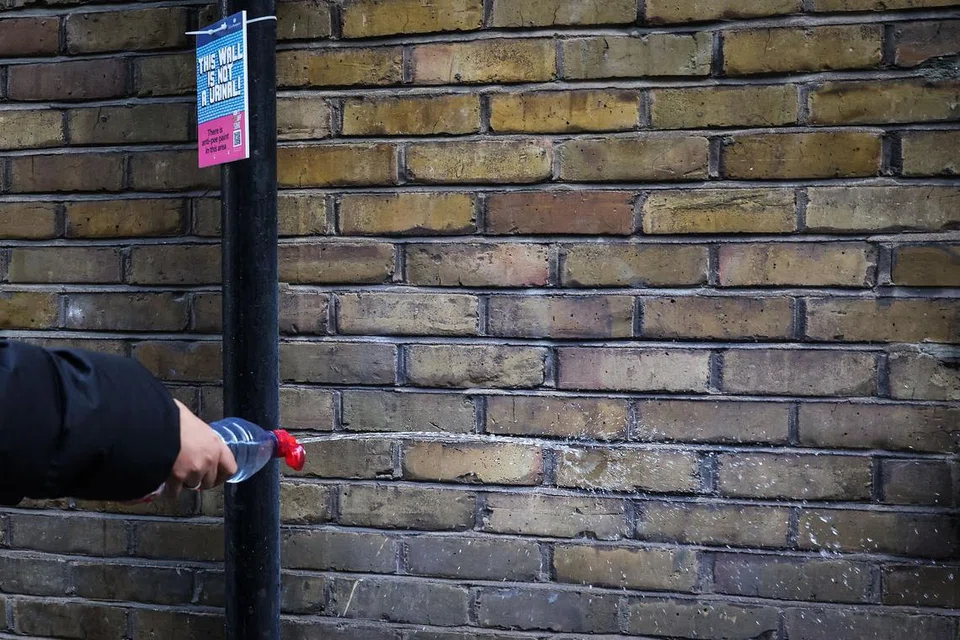 London takes aim at public urination with splash-back paint | The ...