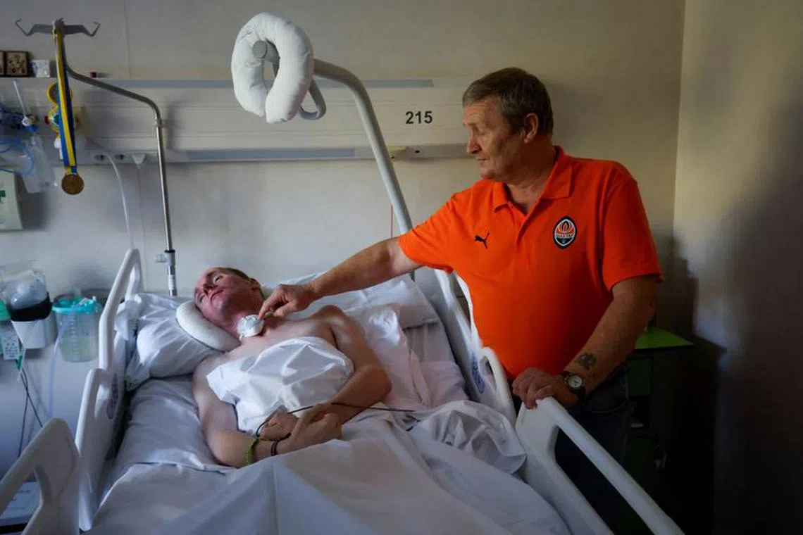 Ukraine's Shakhtar support injured soldier treated in Barcelona | The ...