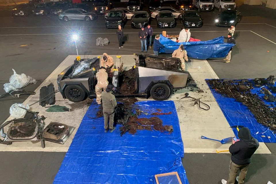 Cybertruck crash raises alarm bells about Tesla’s self-driving software ...