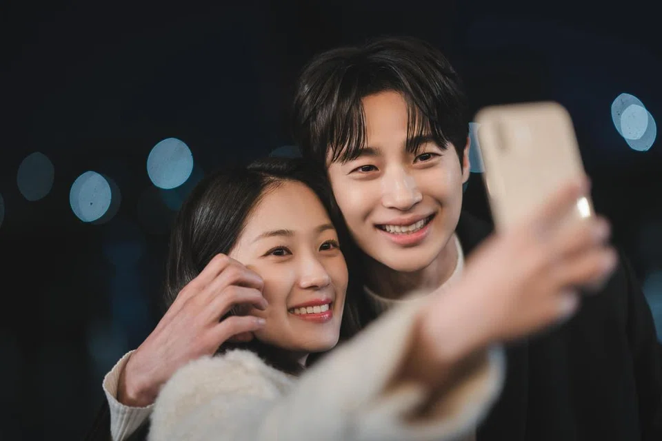 Binge-worthy: Multi-layered K-romance Lovely Runner thrives on Byeon ...