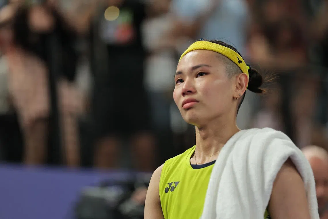 Olympic badminton spectator dragged from arena for holding up ‘Taiwan ...