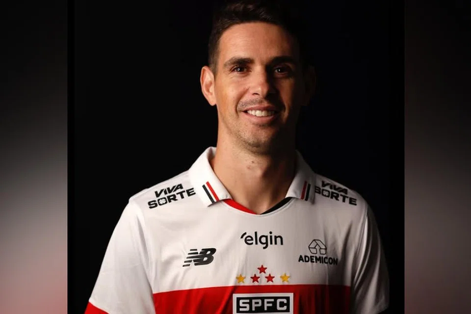 Brazilian midfielder Oscar returns to Sao Paulo | The Straits Times