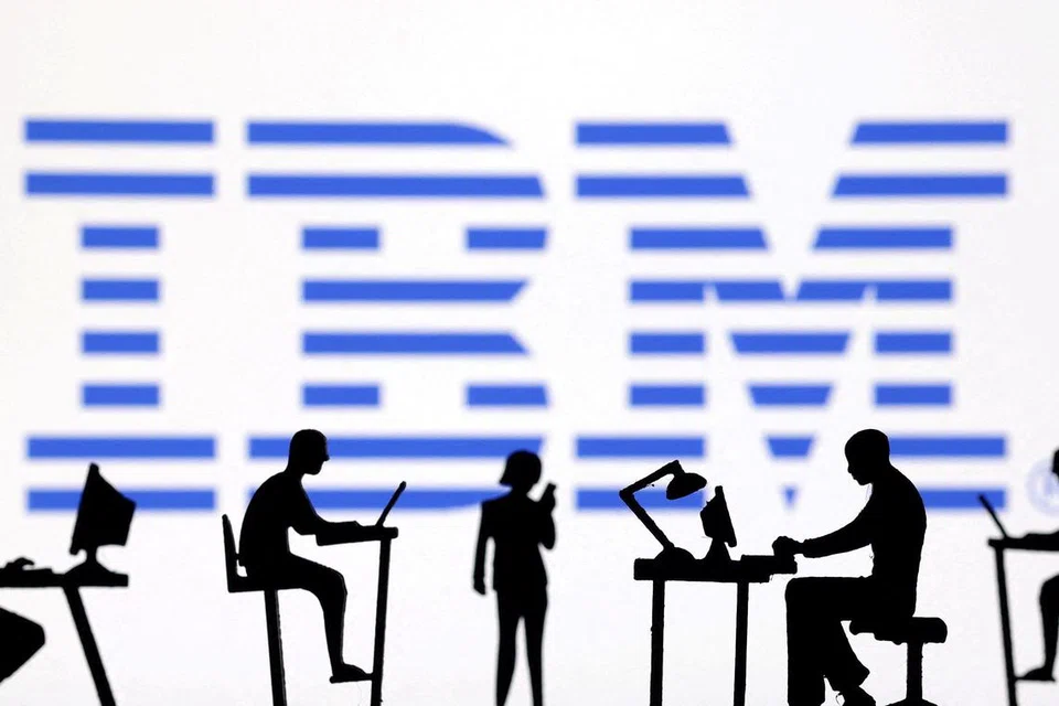 IBM falls on weak consulting sales, overshadowing HashiCorp deal | The Straits Times