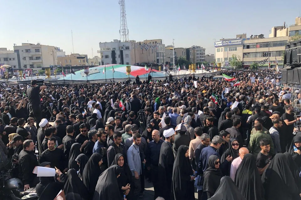 Huge crowds gather in Iranian capital for president Raisi’s funeral ...