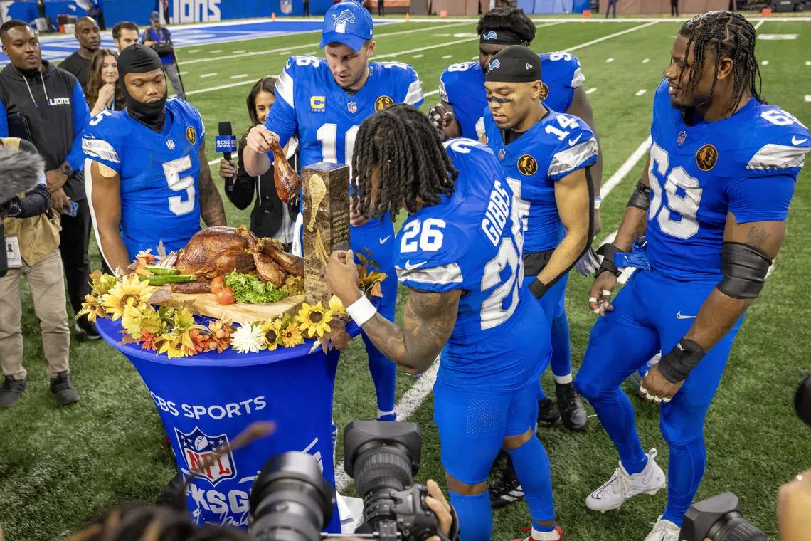 NFL roundup: Lions end Thanksgiving skid, improve to 11-1 | The Straits ...