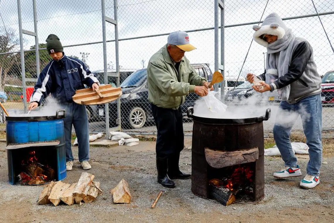 'I had to do something': Turkish volunteer feeds Japan earthquake ...