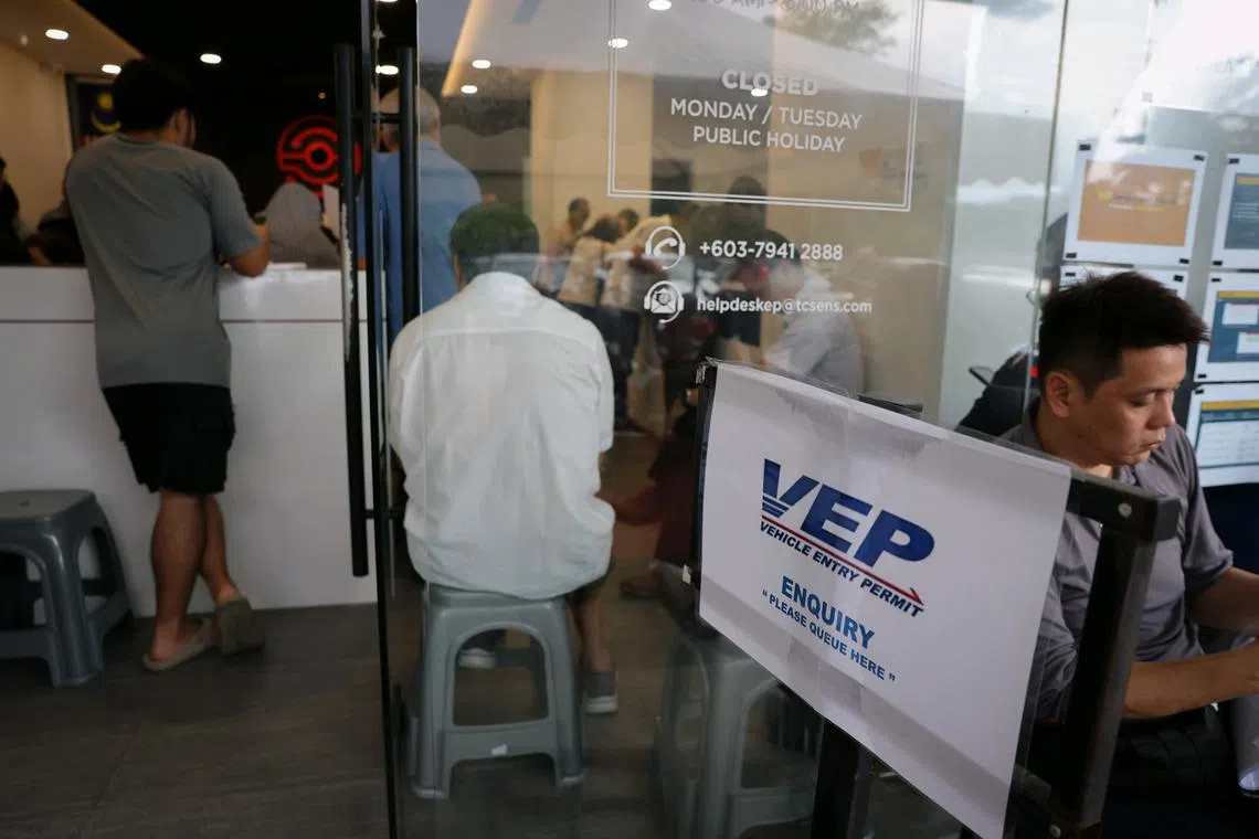 Smooth clearance for cars at land checkpoints as VEP scheme for ...